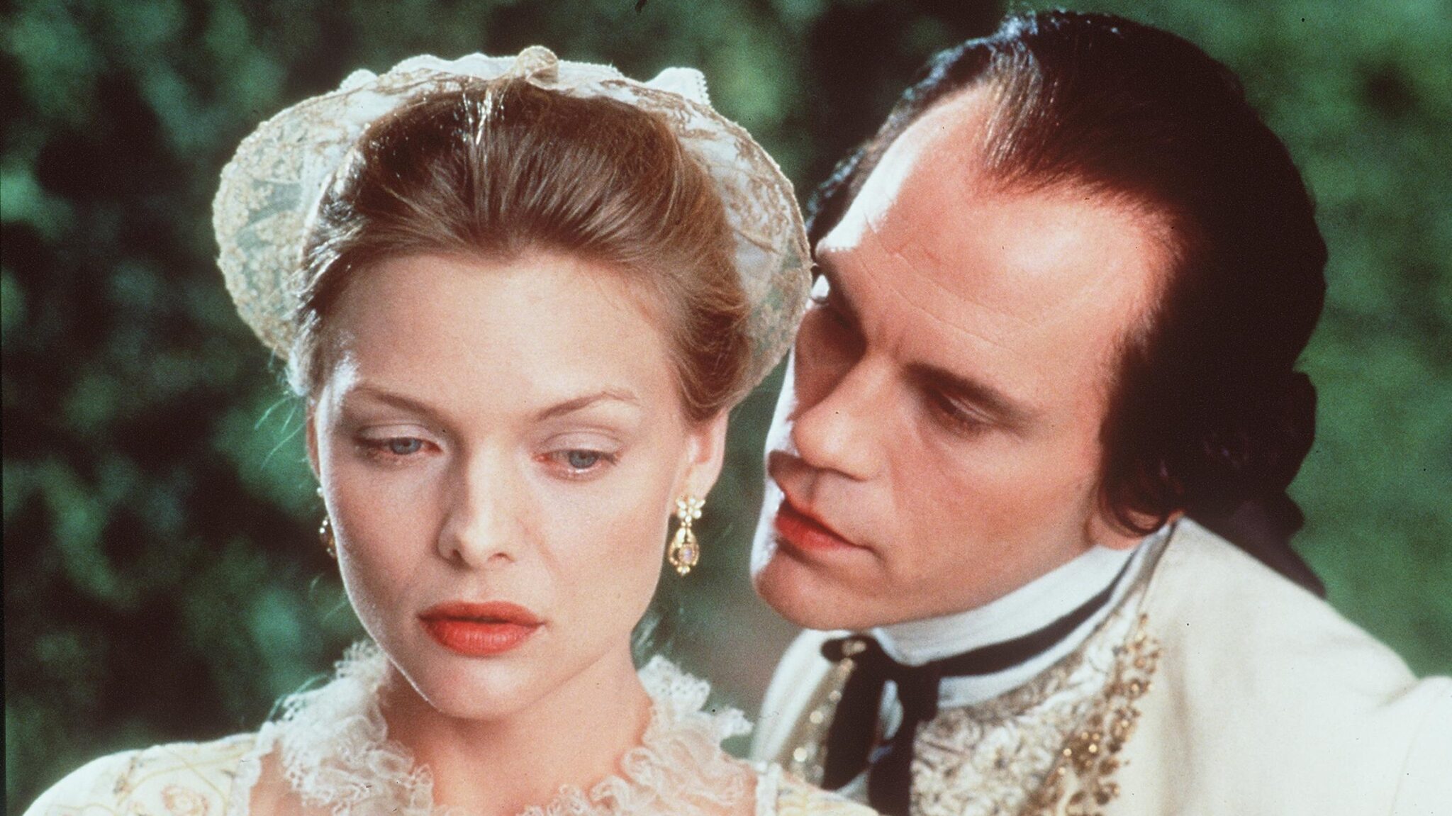 Michelle Pfeiffer Divorced: Her Historical past of Marriage, Defined ...