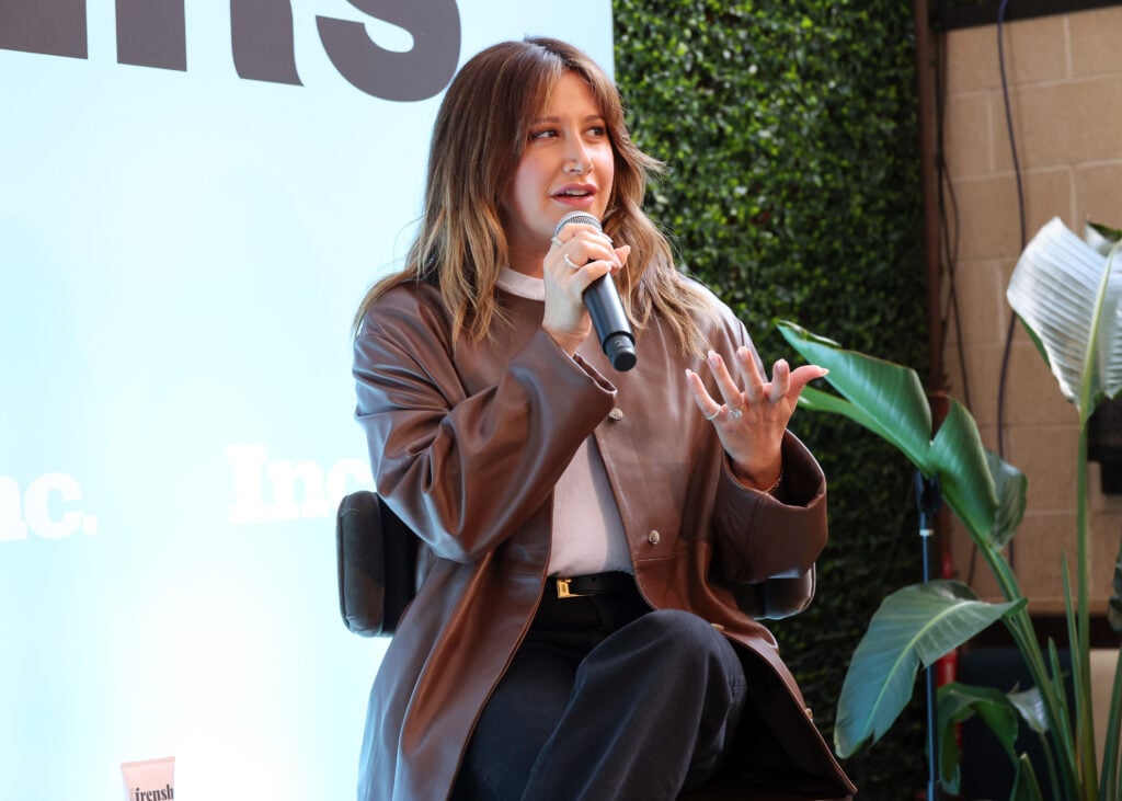 Ashley Tisdale Calls Out ‘Poisonous’ Movie star Mother Group - The ...